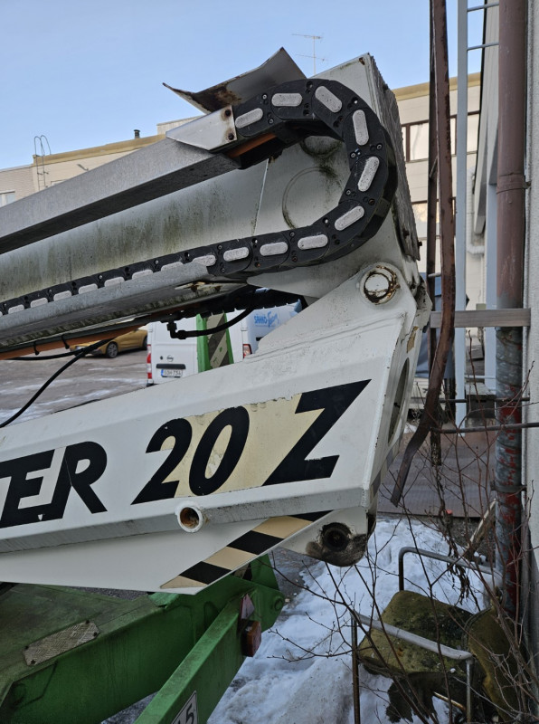 Dexter DEXTER 20 Z henkilönostin | Konkurssihuutokauppa
