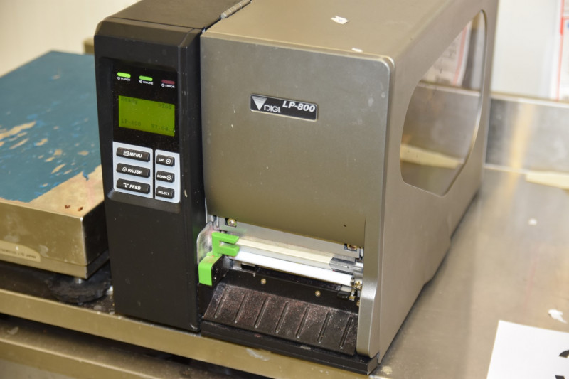 Myydään Digi DBS 800 vaaka/etikettilaite Kohde 32 | Konkurssihuutokauppa