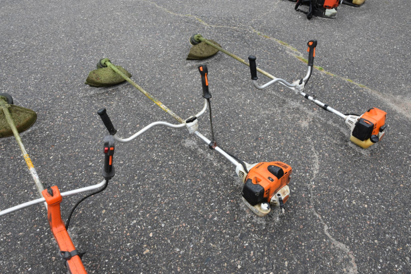 Myydään Stihl FS 240C trimmeri | Konkurssihuutokauppa